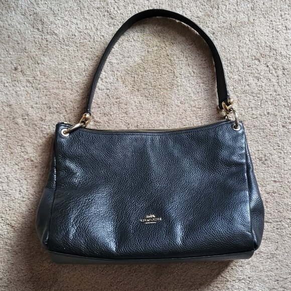 Coach | Bags | Authentic Coach Purse With Gold Accents | Poshmark